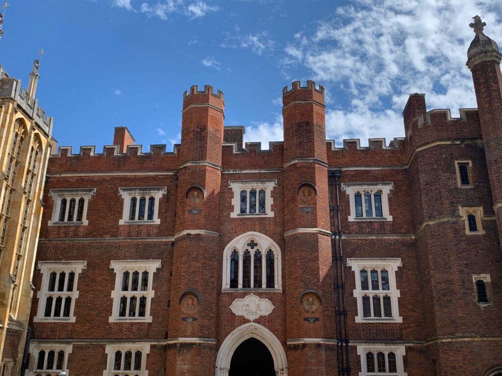 Hampton Court – Activities Day 1 | King James Bible History